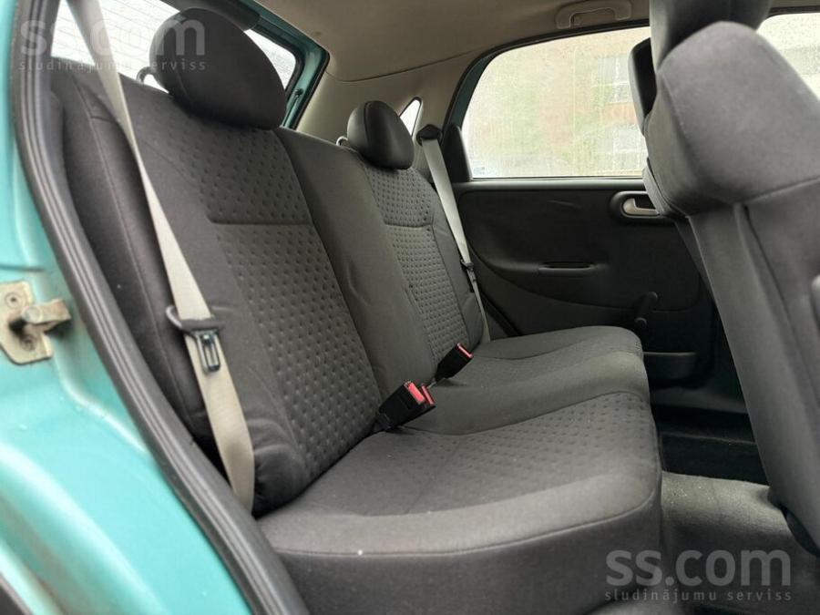 Green Opel Corsa 2003 in Riga, with an engine capacity of 1.20 L and mileage of 0 thousand km for 1600 €, photo 6 on AUTOMOTO.COM.LV