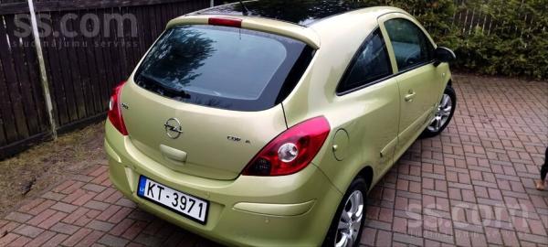 Green Opel Corsa 2008 in Riga, with an engine capacity of 1.40 L and mileage of 224 thousand km for 1150 €, photo 1 on AUTOMOTO.COM.LV