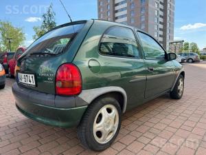 Green Opel Corsa 1998 in Riga, with an engine capacity of 1.00 L and mileage of 0 thousand km for 800 €, photo 9 on AUTOMOTO.COM.LV