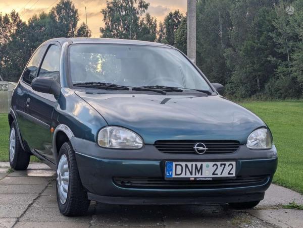 Zaļš Opel Corsa 1998 Utena, ar dzinēja tilpumu 1.39 L un nobraukumu 154 tūkst. km par 1200 €, foto 1 vietnē AUTOMOTO.COM.LV