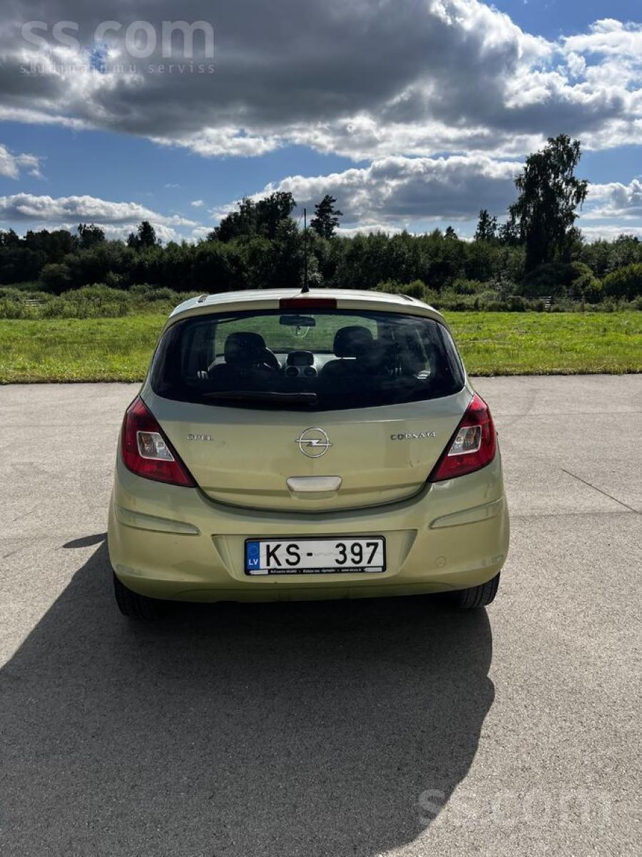 Green Opel Corsa 2006 in Preili, with an engine capacity of 1.40 L and mileage of 197 thousand km for 850 €, photo 7 on AUTOMOTO.COM.LV