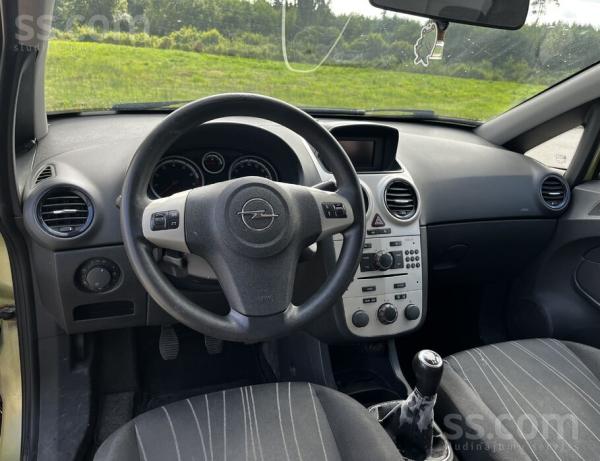 Zaļš Opel Corsa 2006 Preiļi, ar dzinēja tilpumu 1.40 L un nobraukumu 197 tūkst. km par 850 €, foto 9 vietnē AUTOMOTO.COM.LV