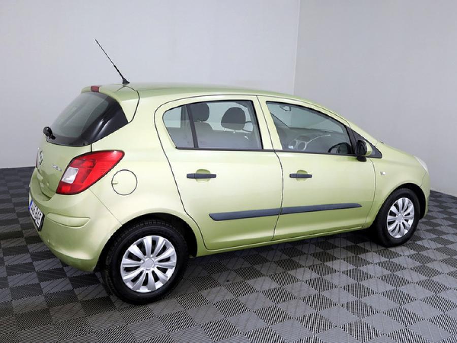 Zaļš Opel Corsa 2007 Tallina, ar dzinēja tilpumu 1.20 L un nobraukumu 259 tūkst. km par 899 €, foto 4 vietnē AUTOMOTO.COM.LV