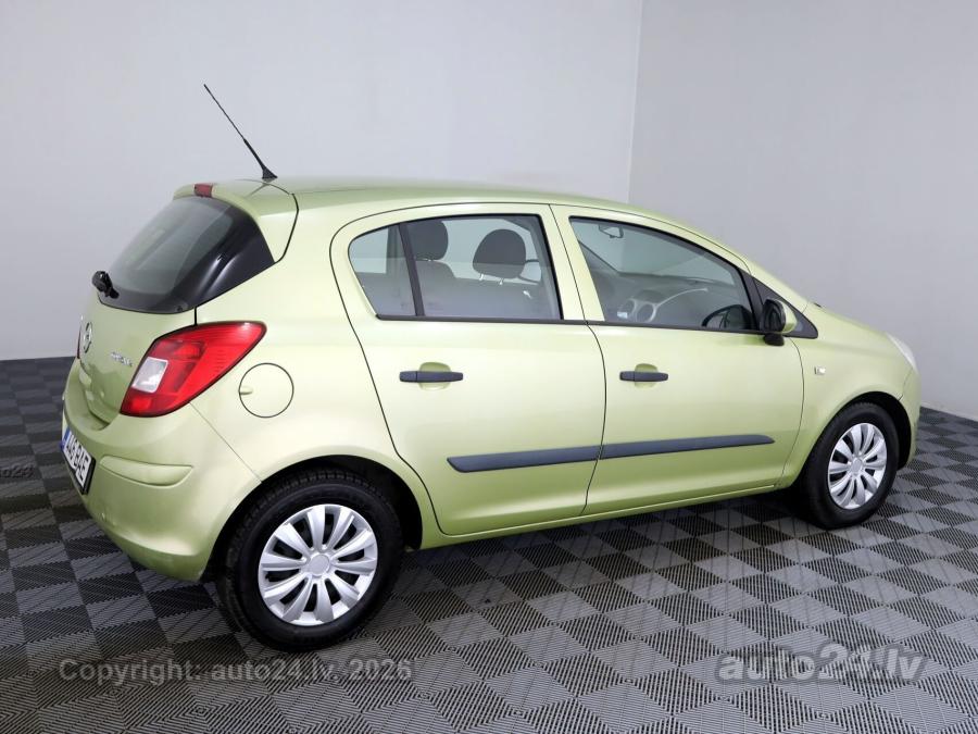 Green Opel Corsa 2007 in Tallinn, with an engine capacity of 1.20 L and mileage of 259 thousand km for 799 €, photo 4 on AUTOMOTO.COM.LV