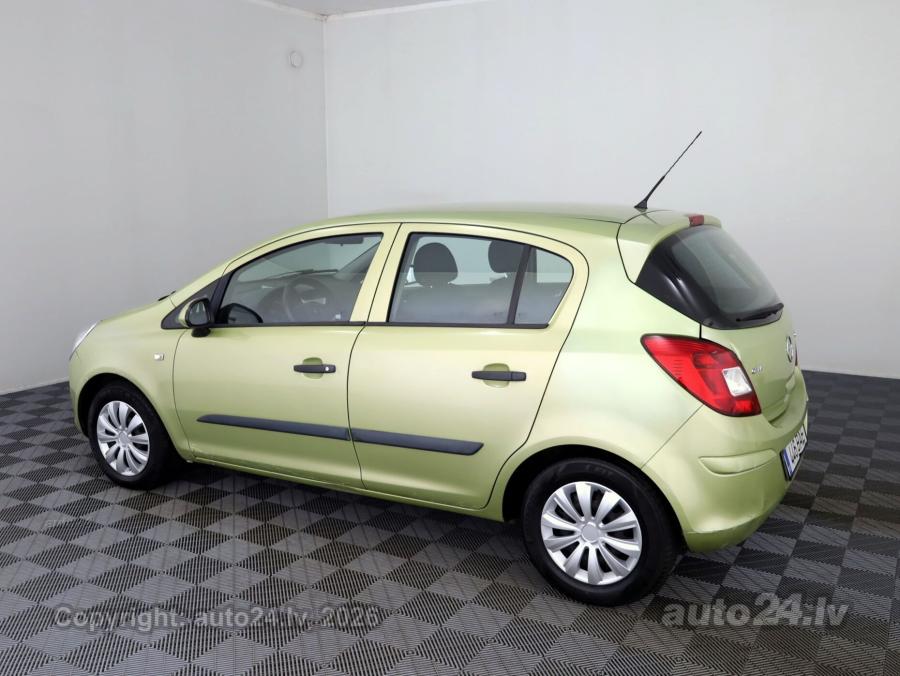 Green Opel Corsa 2007 in Tallinn, with an engine capacity of 1.20 L and mileage of 259 thousand km for 799 €, photo 5 on AUTOMOTO.COM.LV