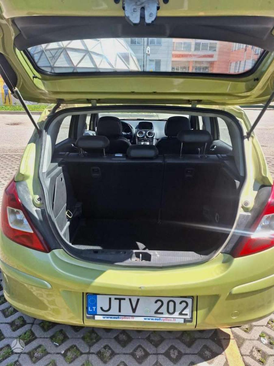 Green Opel Corsa 2007 in Kaunas, with an engine capacity of 0.00 L and mileage of 201 thousand km for 2500 €, photo 11 on AUTOMOTO.COM.LV