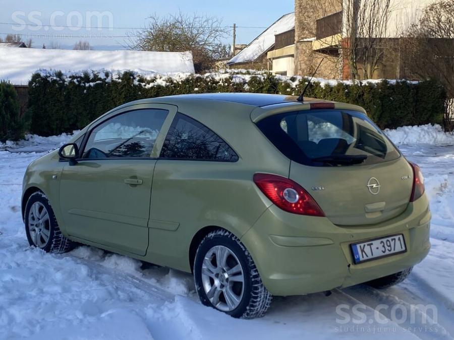 Zaļš Opel Corsa 2008 Rīga, ar dzinēja tilpumu 1.40 L un nobraukumu 225 tūkst. km par 1770 €, foto 4 vietnē AUTOMOTO.COM.LV