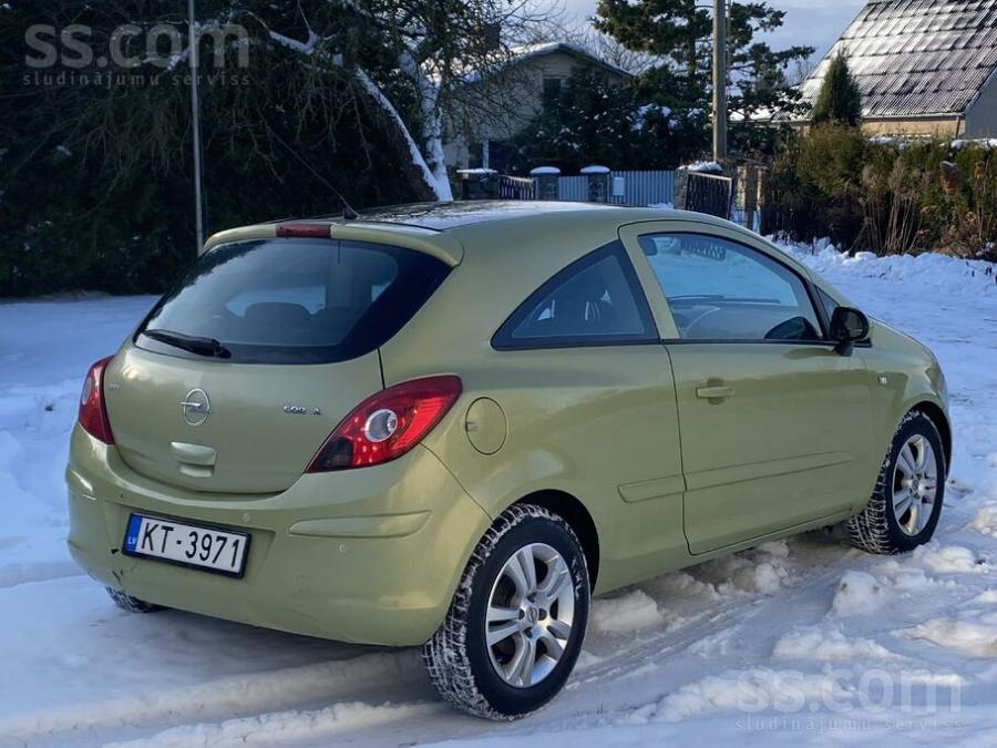 Zaļš Opel Corsa 2008 Rīga, ar dzinēja tilpumu 1.40 L un nobraukumu 225 tūkst. km par 1770 €, foto 5 vietnē AUTOMOTO.COM.LV