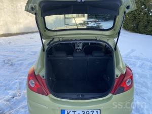 Zaļš Opel Corsa 2008 Rīga, ar dzinēja tilpumu 1.40 L un nobraukumu 225 tūkst. km par 1770 €, foto 7 vietnē AUTOMOTO.COM.LV