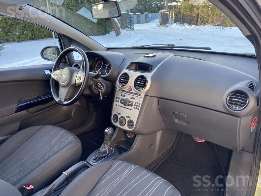 Zaļš Opel Corsa 2008 Rīga, ar dzinēja tilpumu 1.40 L un nobraukumu 225 tūkst. km par 1770 €, foto 14 vietnē AUTOMOTO.COM.LV