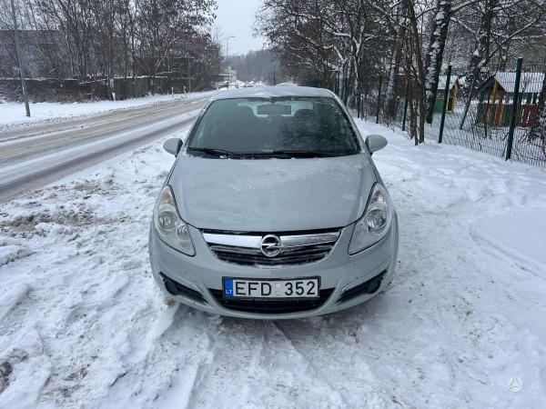 Green Opel Corsa 2008 in Vilnius, with an engine capacity of 1.25 L and mileage of 130 thousand km for 999 €, photo 1 on AUTOMOTO.COM.LV