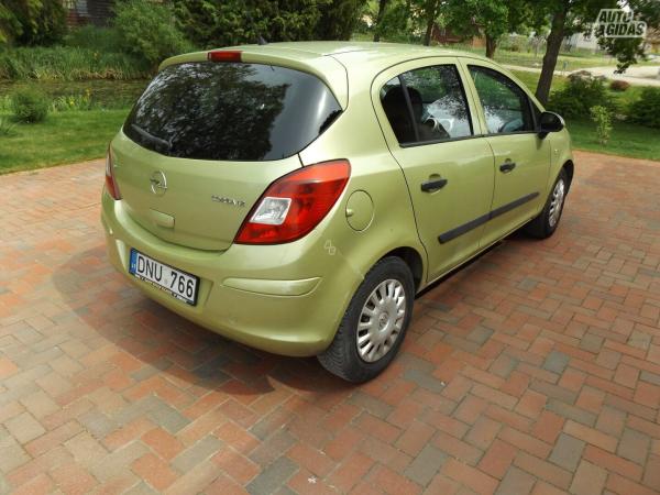 Green Opel Corsa 2008 in Radviliskis, with an engine capacity of 1.20 L and mileage of 311 thousand km for 1999 €, photo 1 on AUTOMOTO.COM.LV