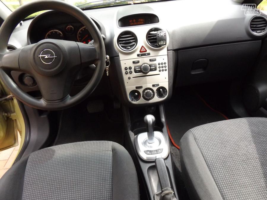 Green Opel Corsa 2008 in Radviliskis, with an engine capacity of 1.20 L and mileage of 311 thousand km for 1999 €, photo 13 on AUTOMOTO.COM.LV
