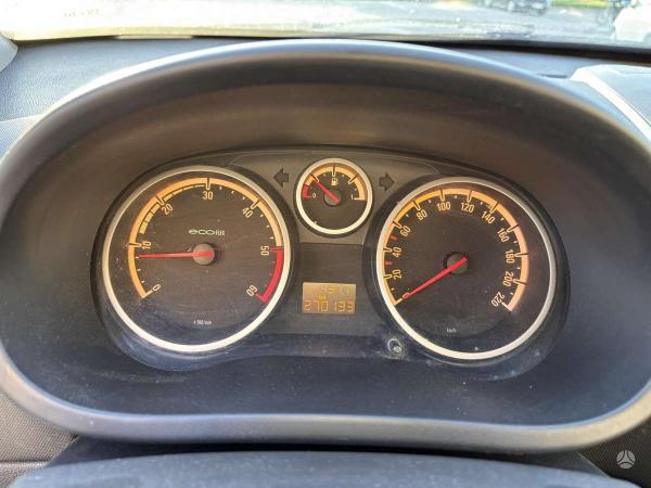 Zaļš Opel Corsa 2008 Kauņa, ar dzinēja tilpumu 1.25 L un nobraukumu 270 tūkst. km par 1600 €, foto 8 vietnē AUTOMOTO.COM.LV