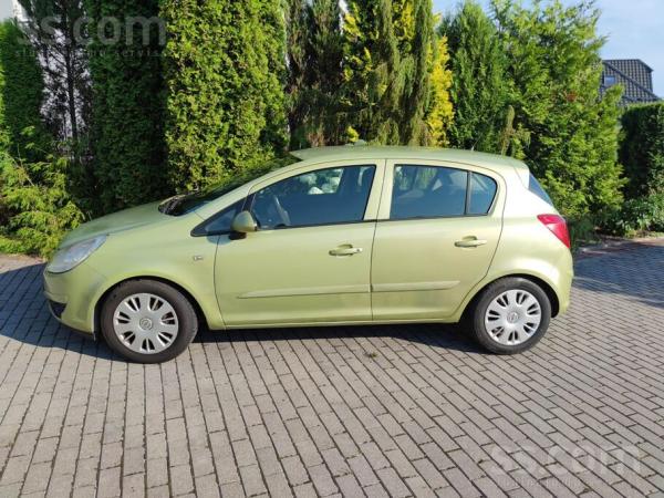 Green Opel Corsa 2008 in Riga, with an engine capacity of 1.40 L and mileage of 274 thousand km for 1600 €, photo 4 on AUTOMOTO.COM.LV