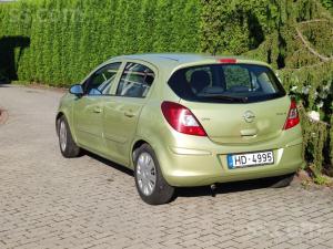 Green Opel Corsa 2008 in Riga, with an engine capacity of 1.40 L and mileage of 274 thousand km for 1100 €, photo 4 on AUTOMOTO.COM.LV