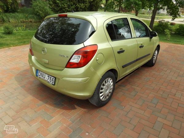 Green Opel Corsa 2008 in Radviliskis, with an engine capacity of 1.20 L and mileage of 311 thousand km for 1700 €, photo 1 on AUTOMOTO.COM.LV