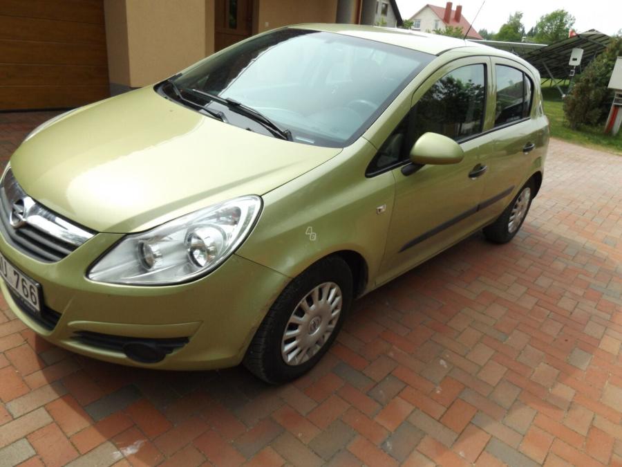 Green Opel Corsa 2008 in Radviliskis, with an engine capacity of 1.20 L and mileage of 311 thousand km for 1700 €, photo 4 on AUTOMOTO.COM.LV