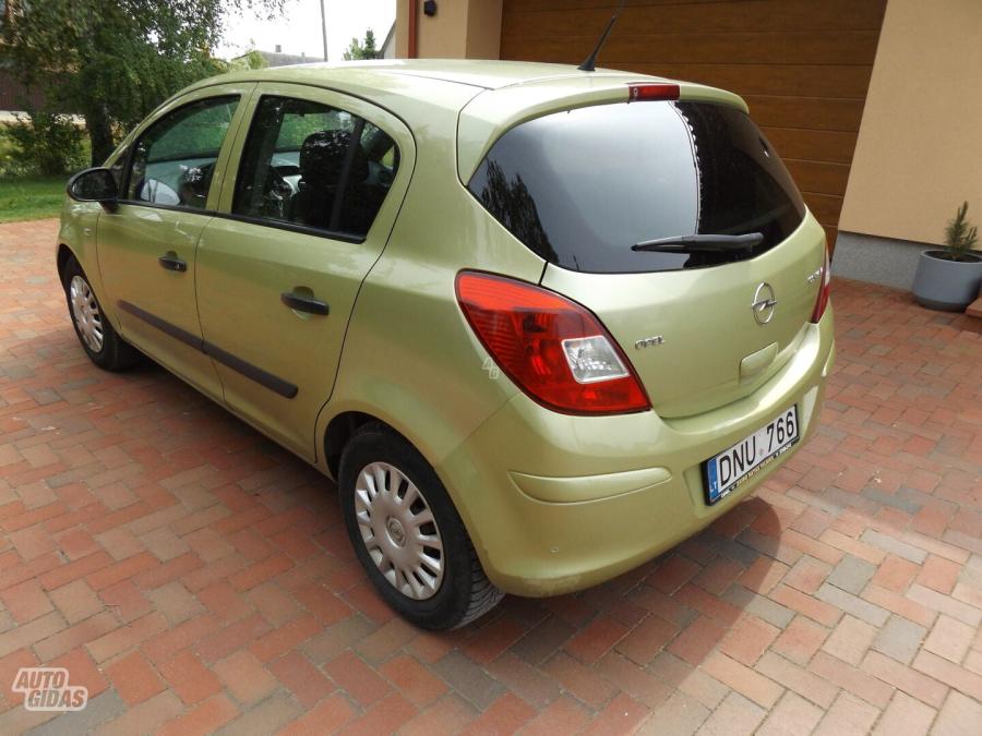 Green Opel Corsa 2008 in Radviliskis, with an engine capacity of 1.20 L and mileage of 311 thousand km for 1700 €, photo 6 on AUTOMOTO.COM.LV