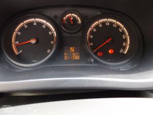 Green Opel Corsa 2008 in Radviliskis, with an engine capacity of 1.20 L and mileage of 311 thousand km for 1700 €, photo 9 on AUTOMOTO.COM.LV