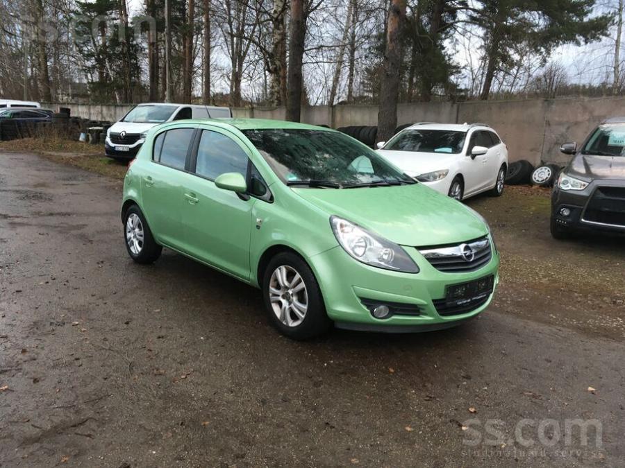 Green Opel Corsa 2010 in Riga, with an engine capacity of 1.20 L and mileage of 0 thousand km for 4500 €, photo 8 on AUTOMOTO.COM.LV