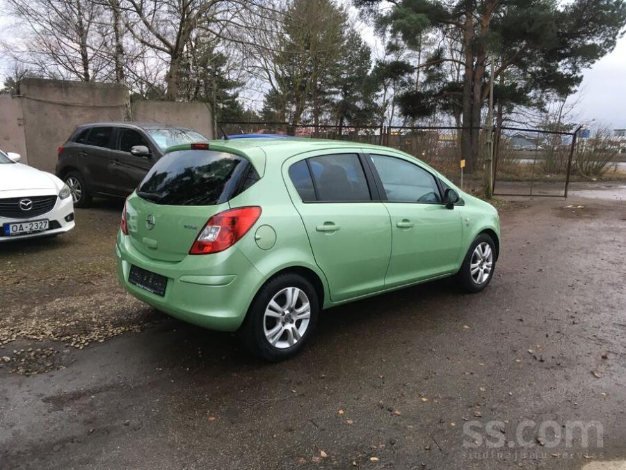 Green Opel Corsa 2010 in Riga, with an engine capacity of 1.20 L and mileage of 0 thousand km for 4500 €, photo 9 on AUTOMOTO.COM.LV