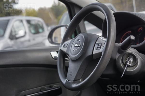 Zaļš Opel Corsa 2010 Rīga, ar dzinēja tilpumu 1.30 L un nobraukumu 289 tūkst. km par 1490 €, foto 6 vietnē AUTOMOTO.COM.LV