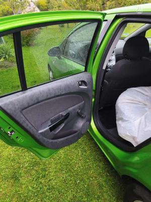 Green Opel Corsa 2011 in Akmene, with an engine capacity of 1.30 L and mileage of 242 thousand km for 2100 €, photo  on AUTOMOTO.COM.LV