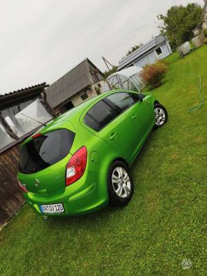 Green Opel Corsa 2011 in Akmene, with an engine capacity of 1.30 L and mileage of 242 thousand km for 2100 €, photo 7 on AUTOMOTO.COM.LV