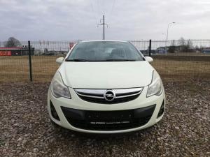 Green Opel Corsa 2012 in Saldus, with an engine capacity of 1.30 L and mileage of 256 thousand km for 3600 €, photo 6 on AUTOMOTO.COM.LV