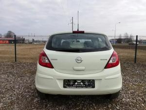 Green Opel Corsa 2012 in Saldus, with an engine capacity of 1.30 L and mileage of 256 thousand km for 3600 €, photo 7 on AUTOMOTO.COM.LV
