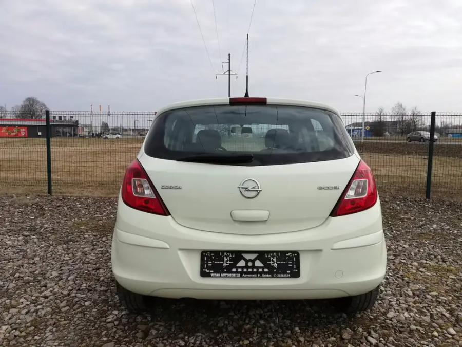 Green Opel Corsa 2012 in Saldus, with an engine capacity of 1.30 L and mileage of 256 thousand km for 3600 €, photo 7 on AUTOMOTO.COM.LV