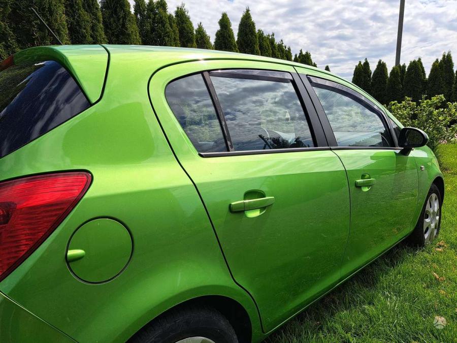 Zaļš Opel Corsa 2013 Kaišiadorys, ar dzinēja tilpumu 1.25 L un nobraukumu 258 tūkst. km par 2700 €, foto 5 vietnē AUTOMOTO.COM.LV
