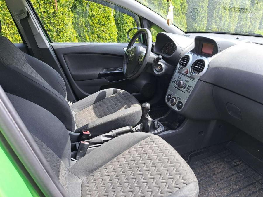 Zaļš Opel Corsa 2013 Kaišiadorys, ar dzinēja tilpumu 1.25 L un nobraukumu 258 tūkst. km par 2700 €, foto 7 vietnē AUTOMOTO.COM.LV