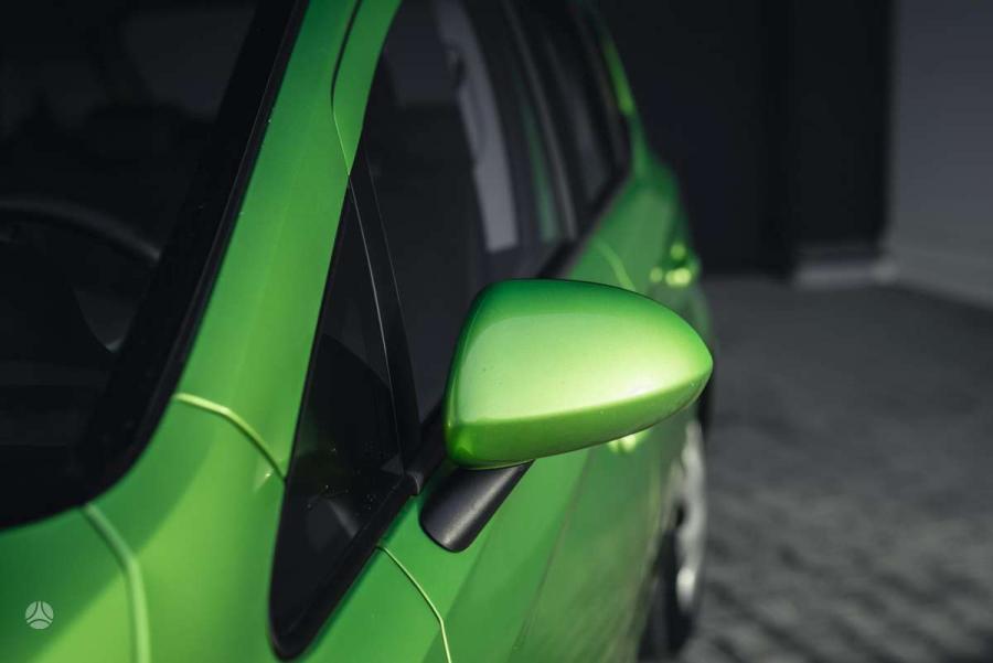 Green Opel Corsa 2015 in Vilnius, with an engine capacity of 1.25 L and mileage of 169 thousand km for 4450 €, photo 21 on AUTOMOTO.COM.LV
