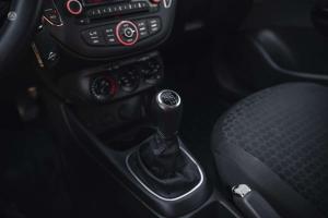 Zaļš Opel Corsa 2015 Viļņa, ar dzinēja tilpumu 1.25 L un nobraukumu 169 tūkst. km par 3950 €, foto 22 vietnē AUTOMOTO.COM.LV
