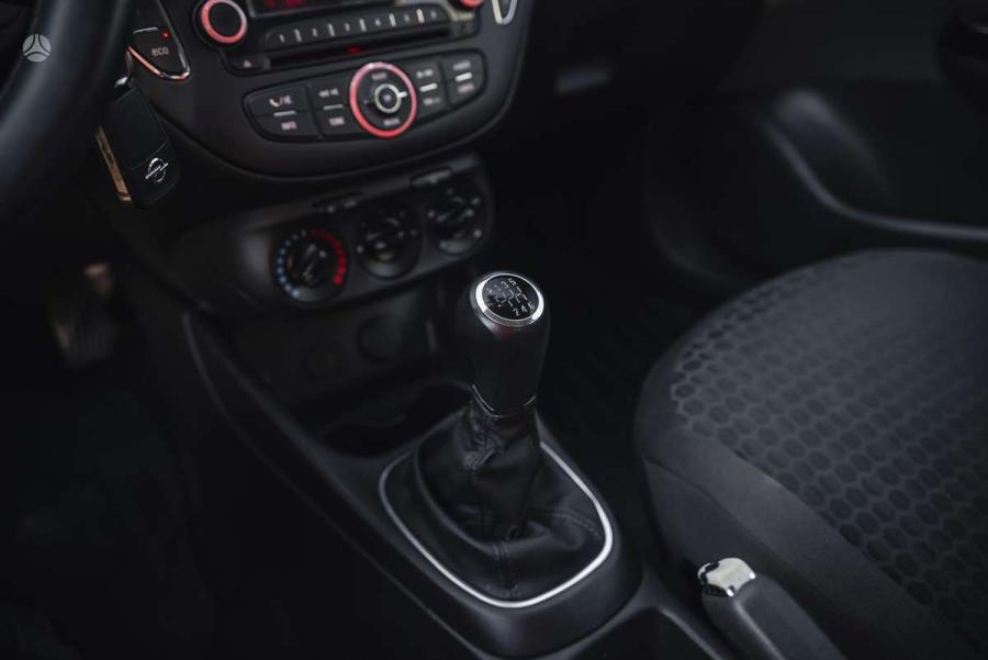 Zaļš Opel Corsa 2015 Viļņa, ar dzinēja tilpumu 1.25 L un nobraukumu 169 tūkst. km par 3950 €, foto 22 vietnē AUTOMOTO.COM.LV