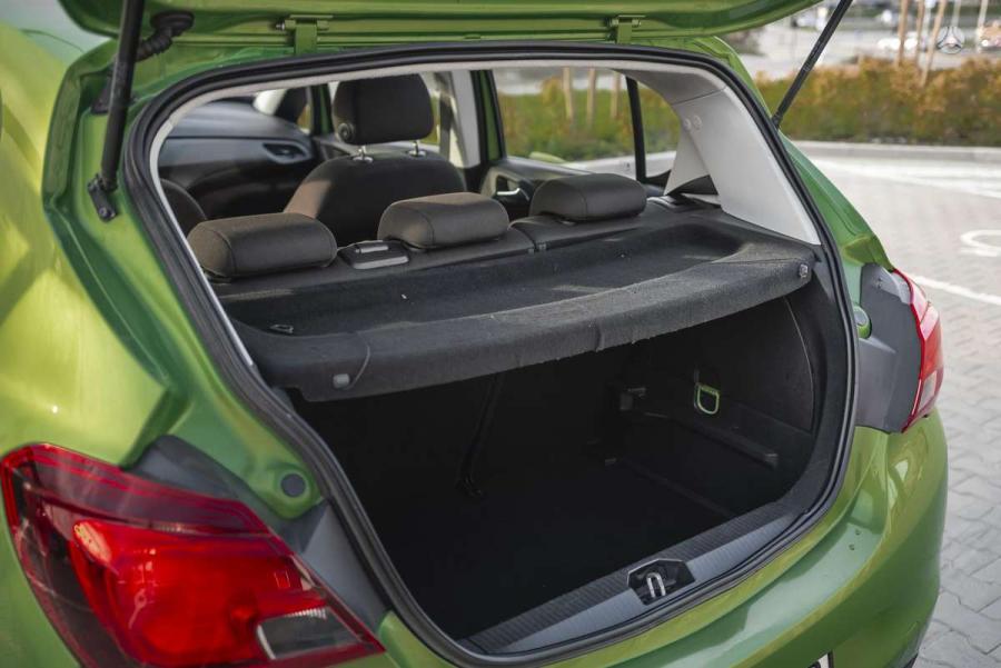 Zaļš Opel Corsa 2015 Viļņa, ar dzinēja tilpumu 1.25 L un nobraukumu 169 tūkst. km par 3950 €, foto 23 vietnē AUTOMOTO.COM.LV