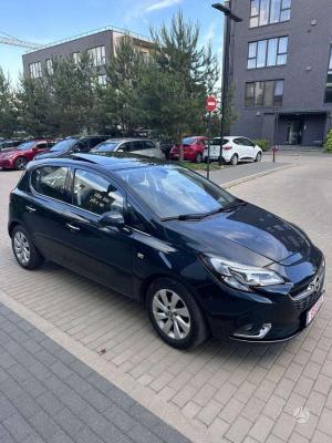 Zaļš Opel Corsa 2015 Viļņa, ar dzinēja tilpumu 1.40 L un nobraukumu 74 tūkst. km par 7750 €, foto  vietnē AUTOMOTO.COM.LV