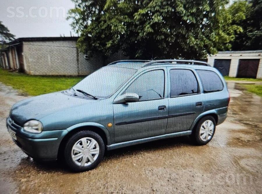 Green Opel Corsa 1999 in Riga, with an engine capacity of 1.70 L and mileage of 235 thousand km for 450 €, photo 3 on AUTOMOTO.COM.LV