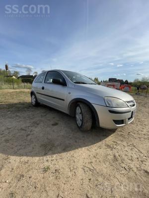 Grey Opel Corsa 2005 in Bauska, with an engine capacity of 1.00 L and mileage of 263 thousand km for 150 €, photo 4 on AUTOMOTO.COM.LV