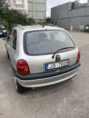 Pelēks Opel Corsa 1999 Rīga, ar dzinēja tilpumu 1.20 L un nobraukumu 130 tūkst. km par 400 €, foto 2 vietnē AUTOMOTO.COM.LV