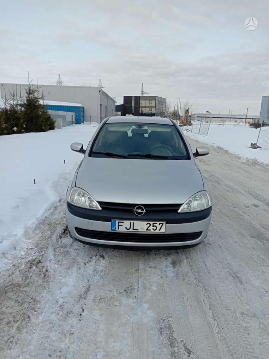 Grey Opel Corsa 2001 in Kaunas, with an engine capacity of 1.20 L and mileage of 270 thousand km for 900 €, photo 2 on AUTOMOTO.COM.LV