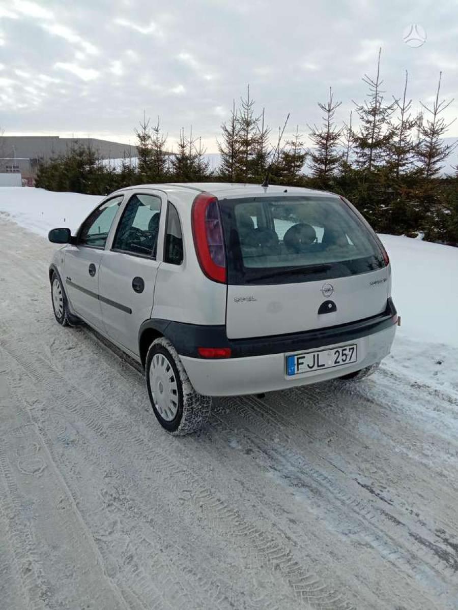 Grey Opel Corsa 2001 in Kaunas, with an engine capacity of 1.20 L and mileage of 270 thousand km for 900 €, photo 4 on AUTOMOTO.COM.LV