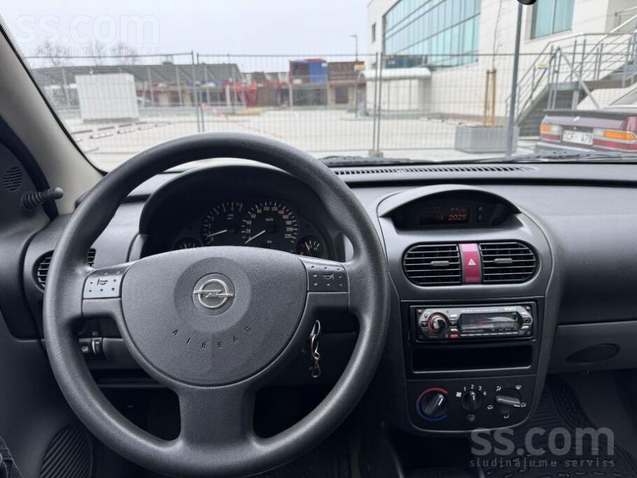 Pelēks Opel Corsa 2001 Rīga, ar dzinēja tilpumu 1.20 L un nobraukumu 0 tūkst. km par 1200 €, foto 5 vietnē AUTOMOTO.COM.LV
