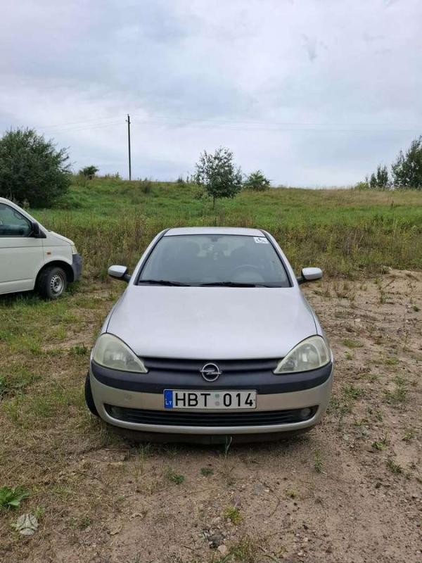 Grey Opel Corsa 2001 in Vilnius, with an engine capacity of 1.20 L and mileage of 164 thousand km for 550 €, photo 1 on AUTOMOTO.COM.LV