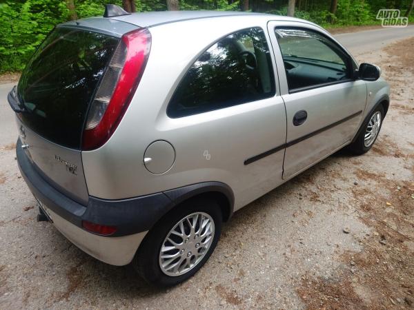 Pelēks Opel Corsa 2002 Viļņa, ar dzinēja tilpumu 1.20 L un nobraukumu 220 tūkst. km par 1850 €, foto 3 vietnē AUTOMOTO.COM.LV