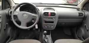Pelēks Opel Corsa 2002 Valmiera, ar dzinēja tilpumu 1.70 L un nobraukumu 284 tūkst. km par 950 €, foto 10 vietnē AUTOMOTO.COM.LV