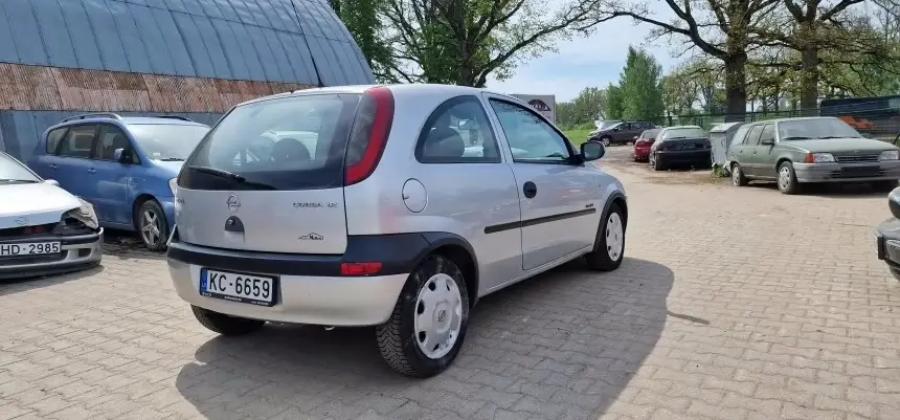 Pelēks Opel Corsa 2002 Valmiera, ar dzinēja tilpumu 1.20 L un nobraukumu 270 tūkst. km par 620 €, foto 4 vietnē AUTOMOTO.COM.LV