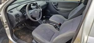 Pelēks Opel Corsa 2002 Valmiera, ar dzinēja tilpumu 1.20 L un nobraukumu 270 tūkst. km par 620 €, foto 10 vietnē AUTOMOTO.COM.LV